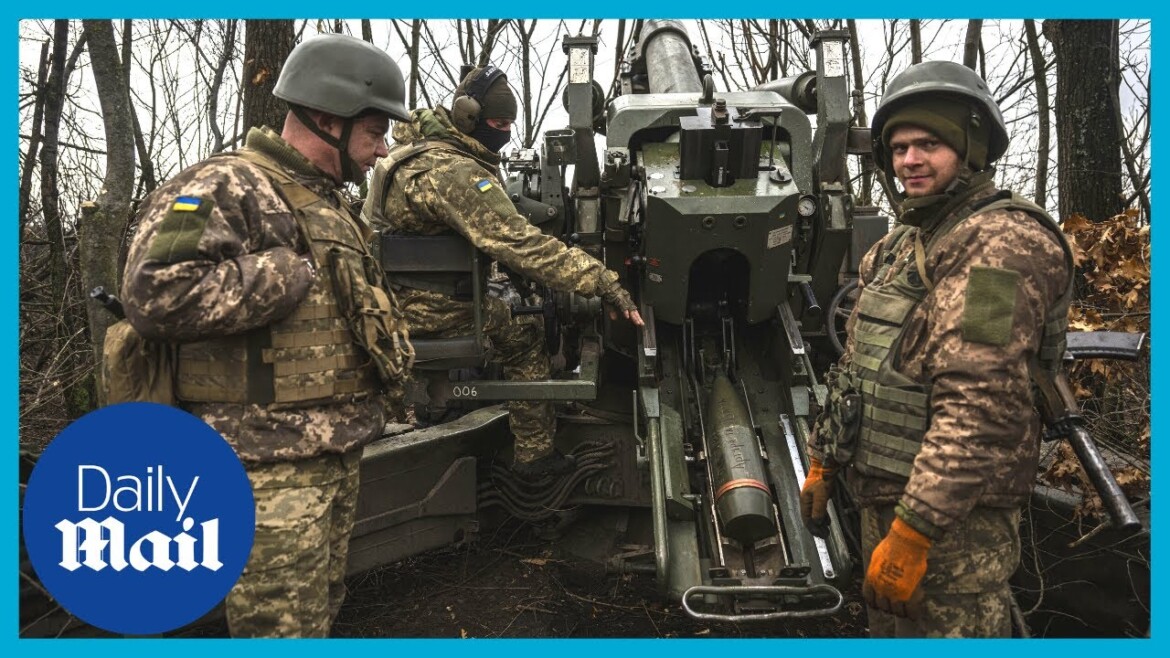 Ukrainian troops fire rounds from a French TRF-1 howitzer - City Cars Bury