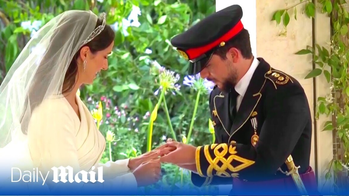 Jordan Royal wedding: Moment Crown Prince Hussein marries Rajwa Al-Saif ...
